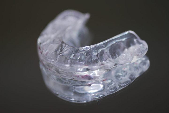 The mouthguard and occlusal plaque - Dental clinic Carrefour Laval